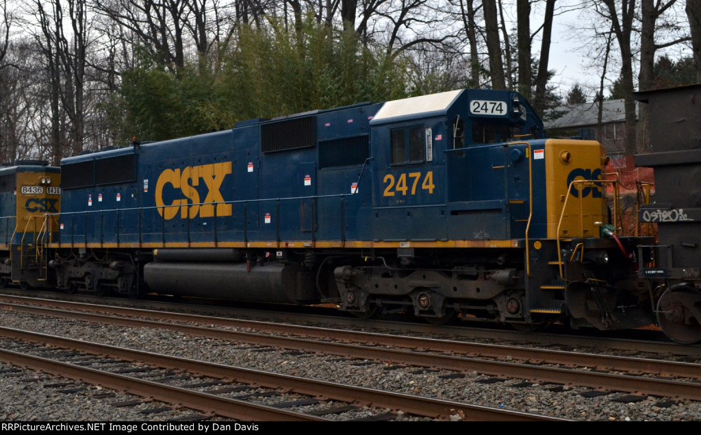 CSX SD50-2 2474 on Q438-31